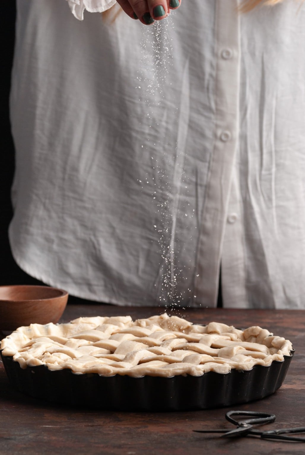 Mouth-Watering Drunken Apple Pie with Bourbon Drizzle — Marley's Menu